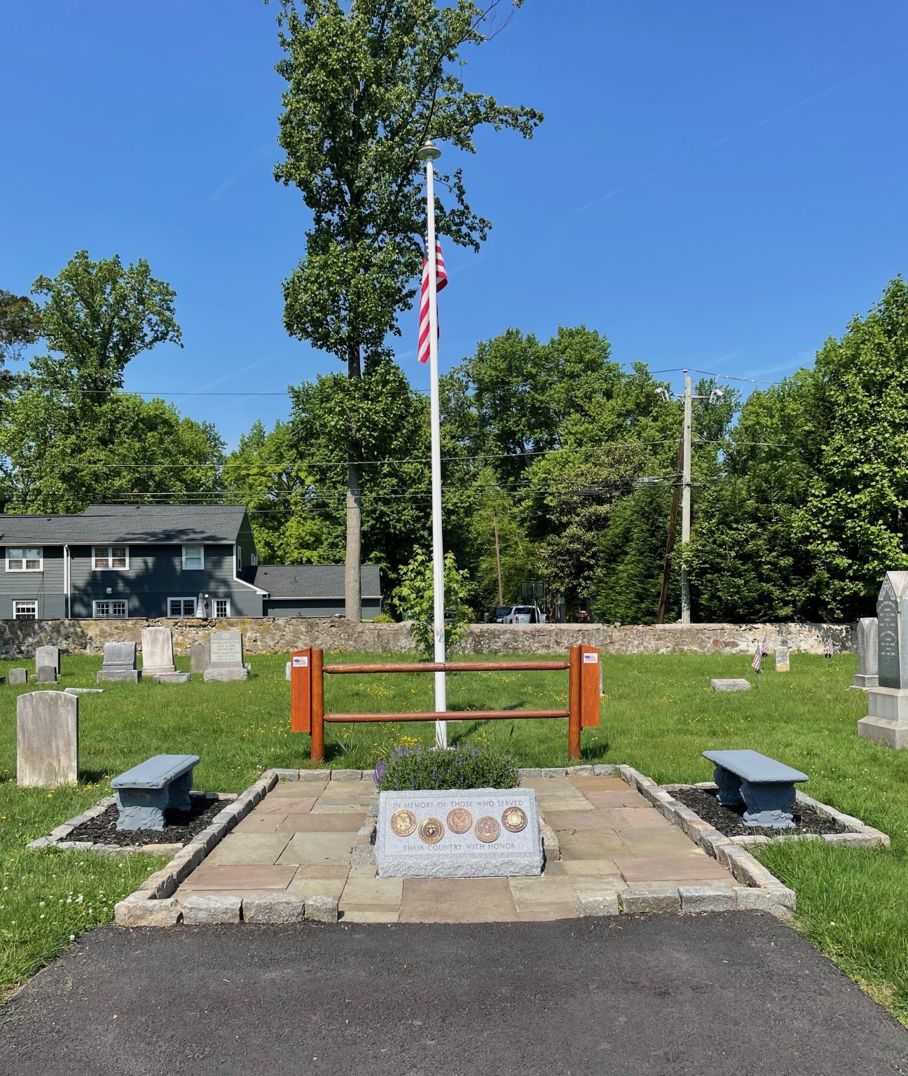 Veterans & Military Memorial – Newark Union Church & Cemetery